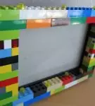 Ram från LEGO på bordet