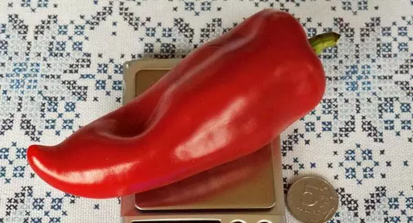 Pepper Topolyne.