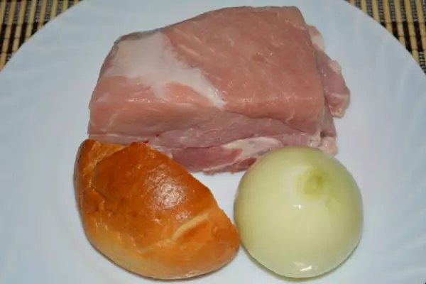 Sastāvdaļas vienkāršai gaļas maltai gaļai