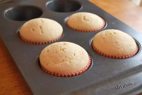 Fresh-eyed muffins