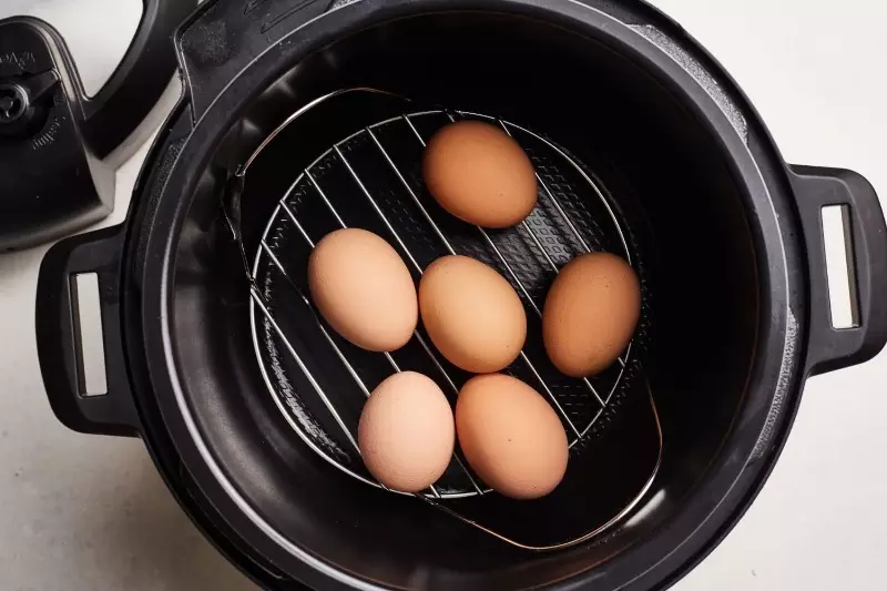 5 LifeHakov เมื่อทำอาหารไข่ที่คุณไม่รู้ 651_5
