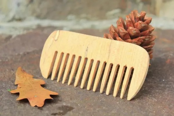 木製髮梳