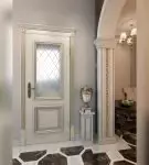 Könnyű ajtók patinával a belső térben