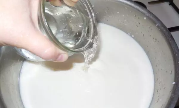 Milch und Wasser