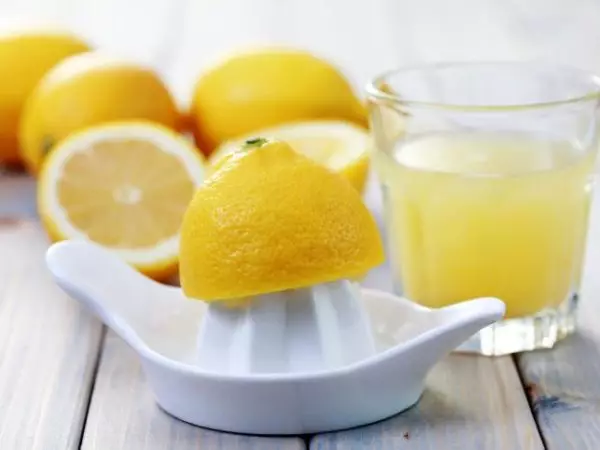 Citron a citronová šťáva