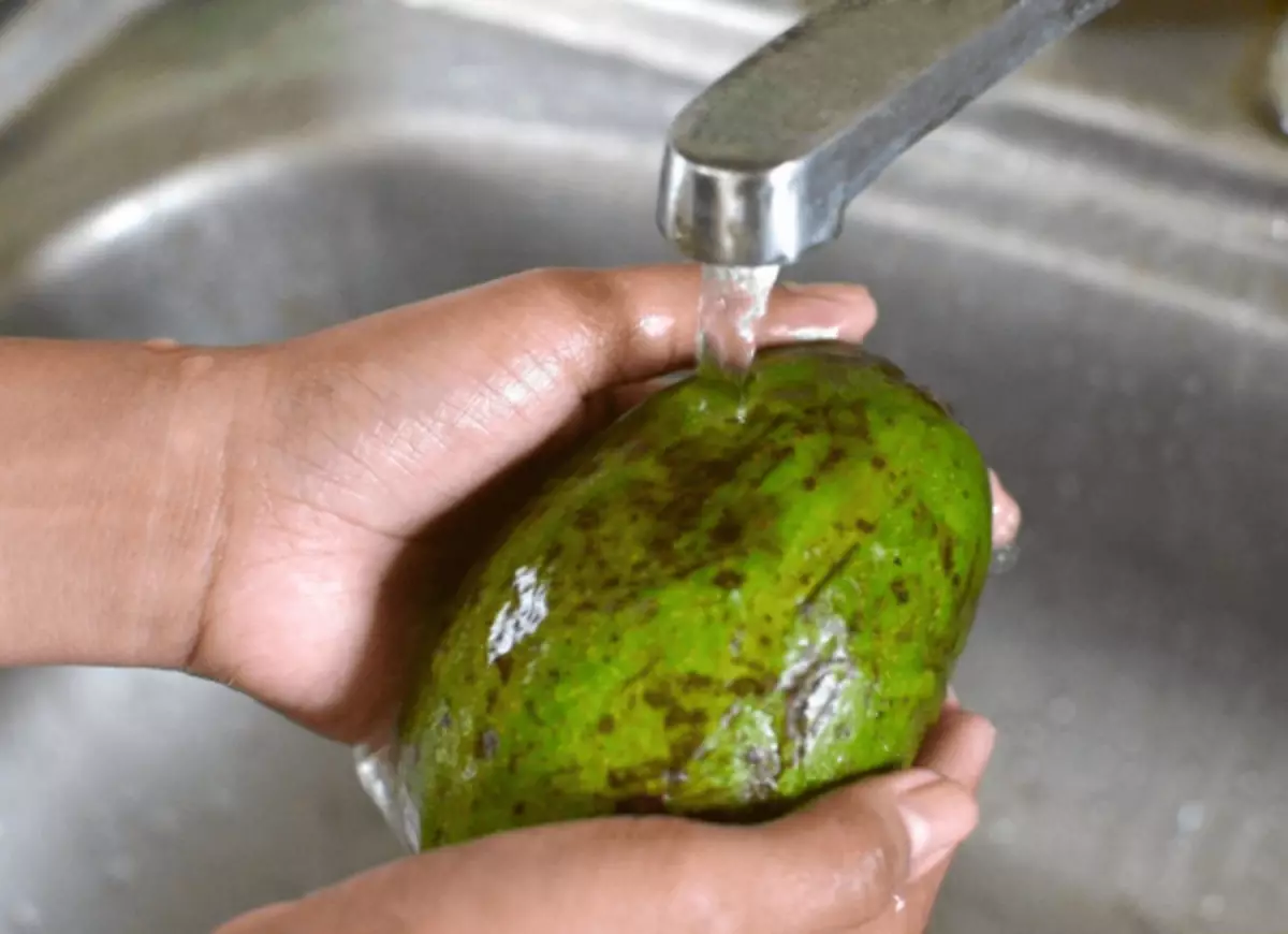 Hlatsoa avocado