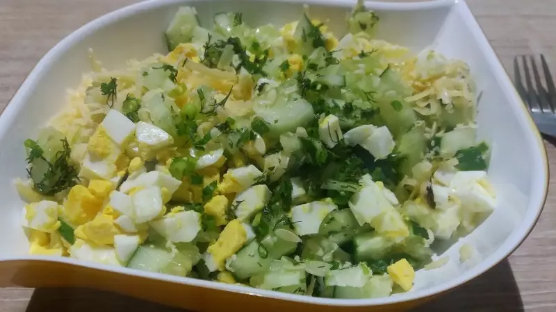 Recipes nan salad ak konkonm pou ke vant lan se pa difisil 850_2