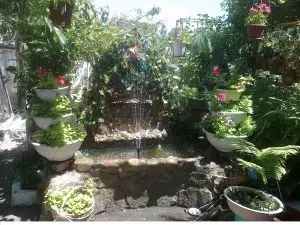 Jak zrobić fontannę ogrodową z własnymi rękami w domku: zdjęcie, wideo, instrukcja krok po kroku 85_6