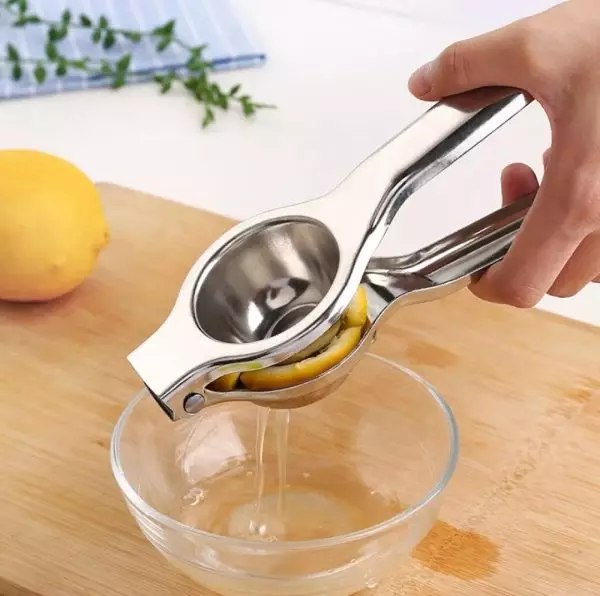 Extracción de jugo de limón