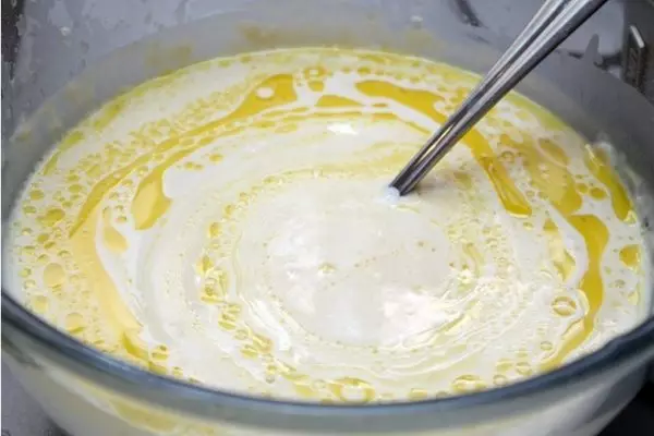 Kefir dengan telur dan mentega