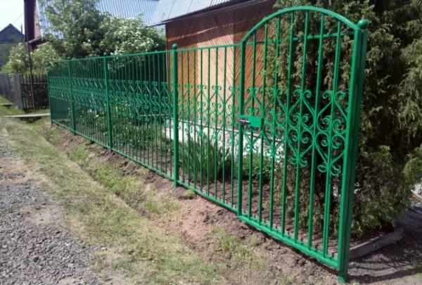 Метална ограда
